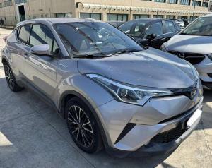 Серый Тойота C-HR 2017 в Вильнюс, объемом двигателя 1.80 л и пробегом 145 тыс. км за 16999 €, фото 5 на AUTOMOTO.COM.LV