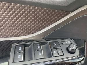 Серый Тойота C-HR 2017 в Вильнюс, объемом двигателя 1.80 л и пробегом 145 тыс. км за 16999 €, фото 8 на AUTOMOTO.COM.LV