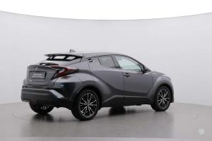 Grey Toyota C-HR 2017 in Vilnius, with an engine capacity of 1.80 L and mileage of 77 thousand km for 20900 €, photo 4 on AUTOMOTO.COM.LV