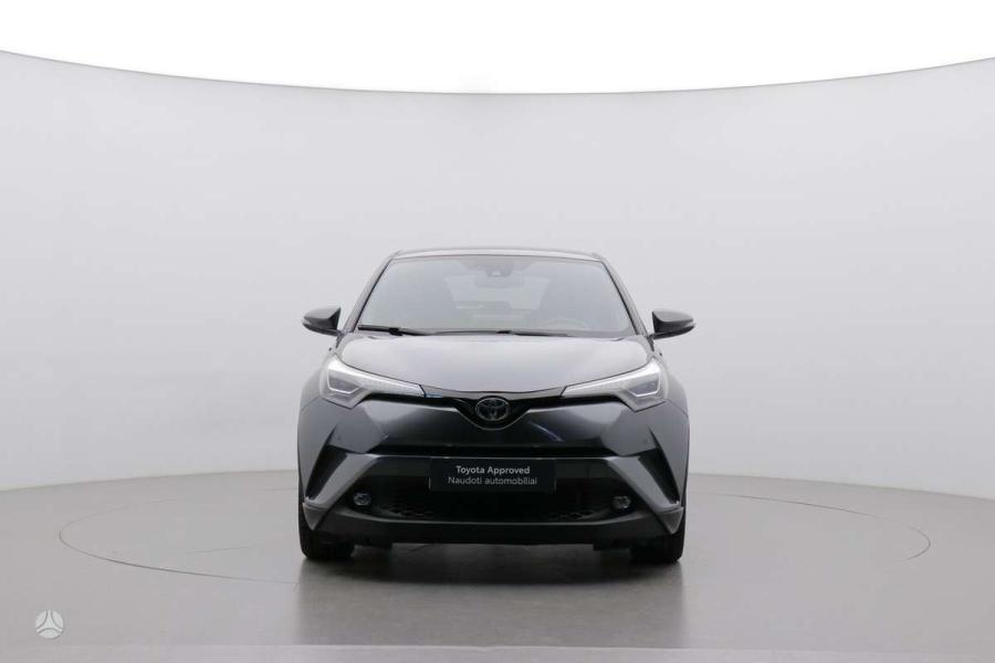 Grey Toyota C-HR 2017 in Vilnius, with an engine capacity of 1.80 L and mileage of 77 thousand km for 20900 €, photo 7 on AUTOMOTO.COM.LV