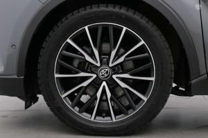 Grey Toyota C-HR 2017 in Vilnius, with an engine capacity of 1.80 L and mileage of 77 thousand km for 20900 €, photo 17 on AUTOMOTO.COM.LV