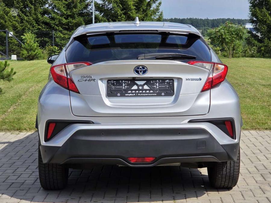 Серый Тойота C-HR 2017 в Каунас, объемом двигателя 1.80 л и пробегом 204 тыс. км за 15999 €, фото 9 на AUTOMOTO.COM.LV