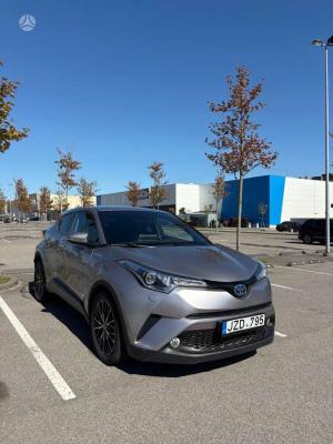 Pelēks Toyota C-HR 2017 Klaipėda, ar dzinēja tilpumu 1.80 L un nobraukumu 214 tūkst. km par 14500 €, foto 18 vietnē AUTOMOTO.COM.LV