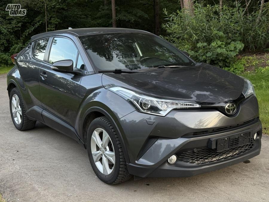 Pelēks Toyota C-HR 2017 Utena, ar dzinēja tilpumu 1.20 L un nobraukumu 162 tūkst. km par 10900 €, foto 6 vietnē AUTOMOTO.COM.LV