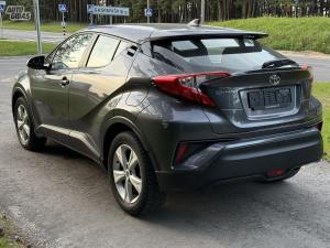 Pelēks Toyota C-HR 2017 Utena, ar dzinēja tilpumu 1.20 L un nobraukumu 162 tūkst. km par 10900 €, foto 8 vietnē AUTOMOTO.COM.LV