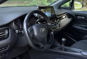 Pelēks Toyota C-HR 2017 Utena, ar dzinēja tilpumu 1.20 L un nobraukumu 162 tūkst. km par 10900 €, foto 12 vietnē AUTOMOTO.COM.LV