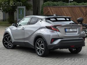 Pelēks Toyota C-HR 2017 Jelgava, ar dzinēja tilpumu 1.80 L un nobraukumu 198 tūkst. km par 16590 €, foto 4 vietnē AUTOMOTO.COM.LV