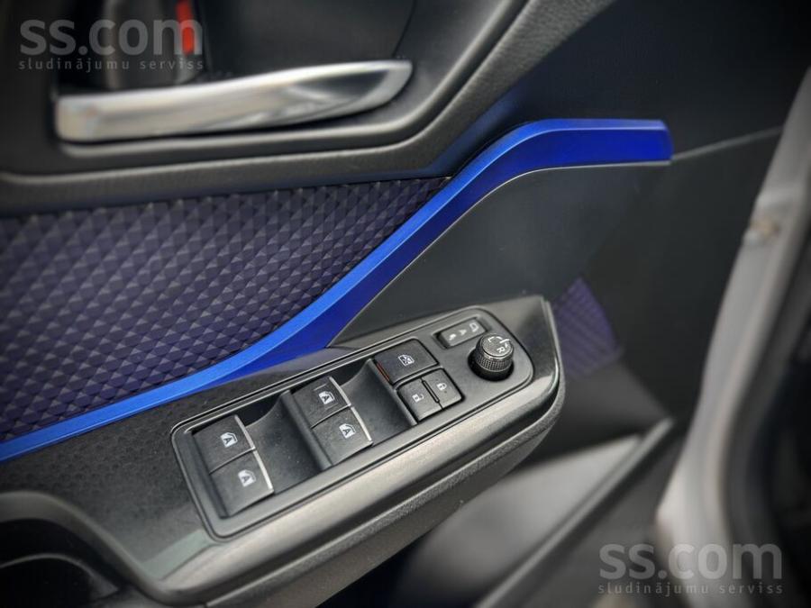 Pelēks Toyota C-HR 2017 Jelgava, ar dzinēja tilpumu 1.80 L un nobraukumu 198 tūkst. km par 16590 €, foto 23 vietnē AUTOMOTO.COM.LV