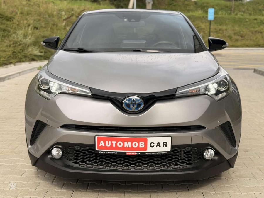 Серый Тойота C-HR 2017 в Вильнюс, объемом двигателя 1.80 л и пробегом 119 тыс. км за 17850 €, фото 3 на AUTOMOTO.COM.LV
