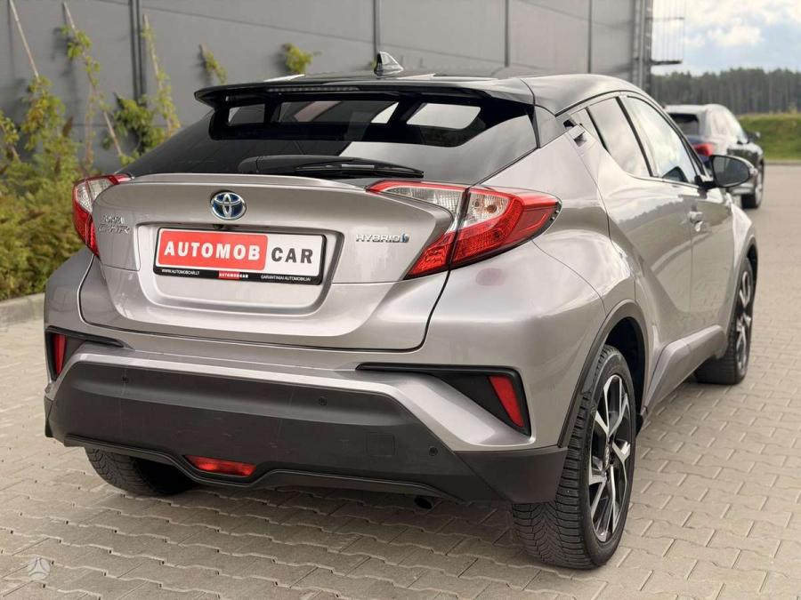 Серый Тойота C-HR 2017 в Вильнюс, объемом двигателя 1.80 л и пробегом 119 тыс. км за 17850 €, фото 8 на AUTOMOTO.COM.LV