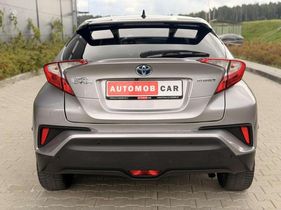 Серый Тойота C-HR 2017 в Вильнюс, объемом двигателя 1.80 л и пробегом 119 тыс. км за 17850 €, фото 9 на AUTOMOTO.COM.LV