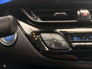 Серый Тойота C-HR 2017 в Вильнюс, объемом двигателя 1.80 л и пробегом 119 тыс. км за 17850 €, фото 33 на AUTOMOTO.COM.LV