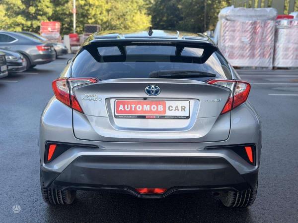 Grey Toyota C-HR 2017 in Vilnius, with an engine capacity of 1.80 L and mileage of 141 thousand km for 16450 €, photo 7 on AUTOMOTO.COM.LV