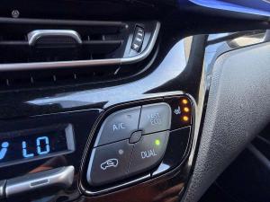 Серый Тойота C-HR 2017 в Вильнюс, объемом двигателя 1.80 л и пробегом 141 тыс. км за 16450 €, фото 23 на AUTOMOTO.COM.LV