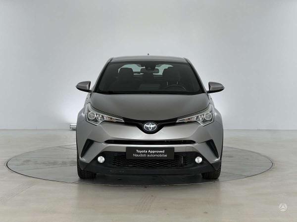 Grey Toyota C-HR 2017 in Vilnius, with an engine capacity of 1.80 L and mileage of 164 thousand km for 16900 €, photo 6 on AUTOMOTO.COM.LV