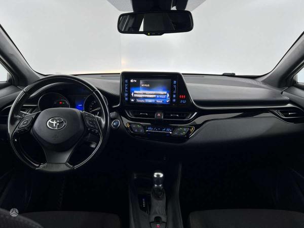 Grey Toyota C-HR 2017 in Vilnius, with an engine capacity of 1.80 L and mileage of 164 thousand km for 16900 €, photo 9 on AUTOMOTO.COM.LV