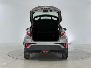 Grey Toyota C-HR 2017 in Vilnius, with an engine capacity of 1.80 L and mileage of 164 thousand km for 16900 €, photo 11 on AUTOMOTO.COM.LV