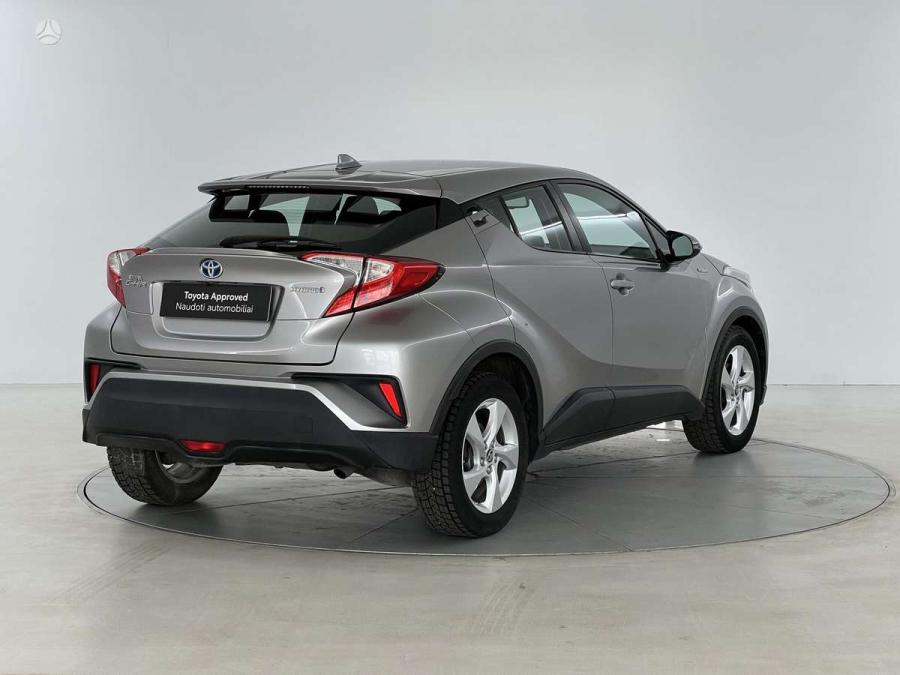 Grey Toyota C-HR 2017 in Vilnius, with an engine capacity of 1.80 L and mileage of 164 thousand km for 16900 €, photo 21 on AUTOMOTO.COM.LV