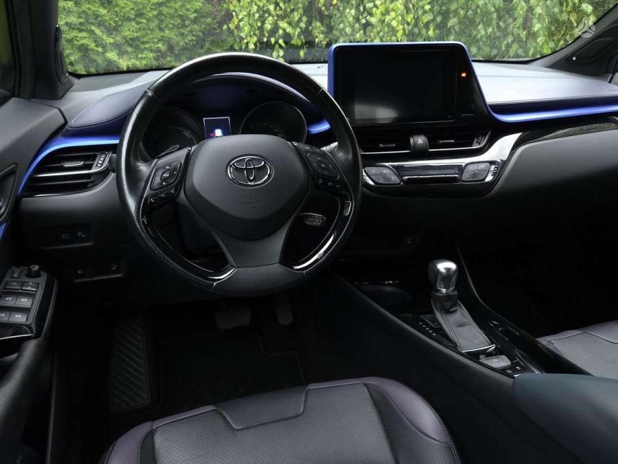 Серый Тойота C-HR 2017 в Каунас, объемом двигателя 1.80 л и пробегом 220 тыс. км за 15999 €, фото 18 на AUTOMOTO.COM.LV