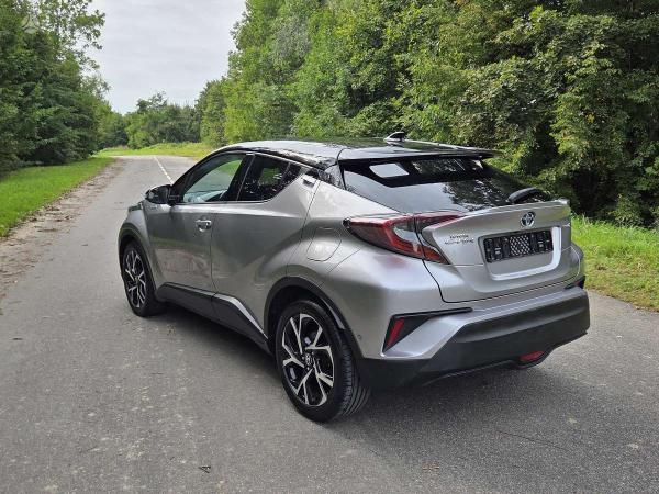 Серый Тойота C-HR 2017 в Каунас, объемом двигателя 1.80 л и пробегом 162 тыс. км за 15250 €, фото 8 на AUTOMOTO.COM.LV