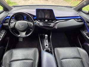 Pelēks Toyota C-HR 2017 Kauņa, ar dzinēja tilpumu 1.80 L un nobraukumu 162 tūkst. km par 15250 €, foto 15 vietnē AUTOMOTO.COM.LV