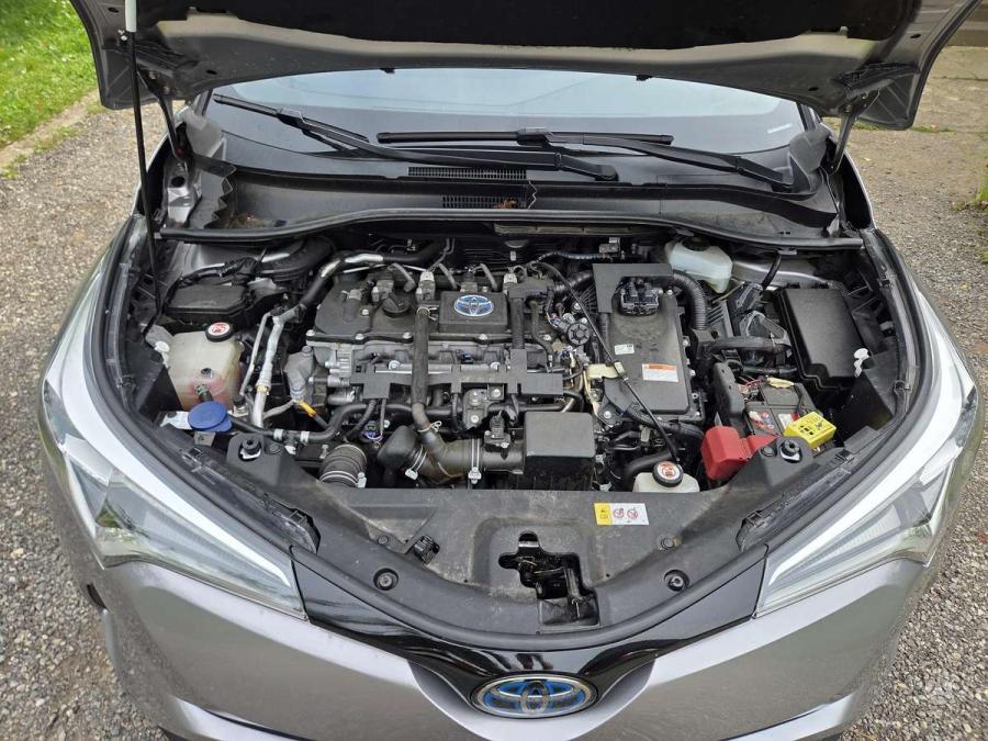 Pelēks Toyota C-HR 2017 Kauņa, ar dzinēja tilpumu 1.80 L un nobraukumu 162 tūkst. km par 15250 €, foto 20 vietnē AUTOMOTO.COM.LV