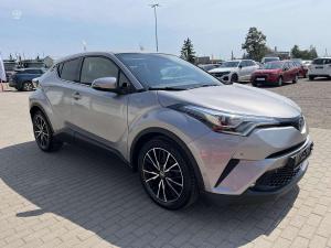 Серый Тойота C-HR 2017 в Шяуляй, объемом двигателя 1.80 л и пробегом 242 тыс. км за 13900 €, фото  на AUTOMOTO.COM.LV