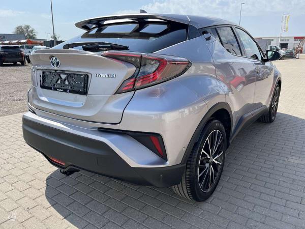 Серый Тойота C-HR 2017 в Шяуляй, объемом двигателя 1.80 л и пробегом 242 тыс. км за 13900 €, фото 7 на AUTOMOTO.COM.LV