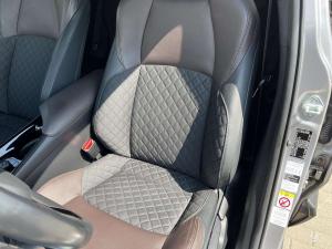 Серый Тойота C-HR 2017 в Шяуляй, объемом двигателя 1.80 л и пробегом 242 тыс. км за 13900 €, фото 12 на AUTOMOTO.COM.LV