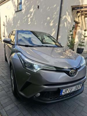 Pelēks Toyota C-HR 2017 Šauļi, ar dzinēja tilpumu 1.20 L un nobraukumu 151 tūkst. km par 10999 €, foto 7 vietnē AUTOMOTO.COM.LV