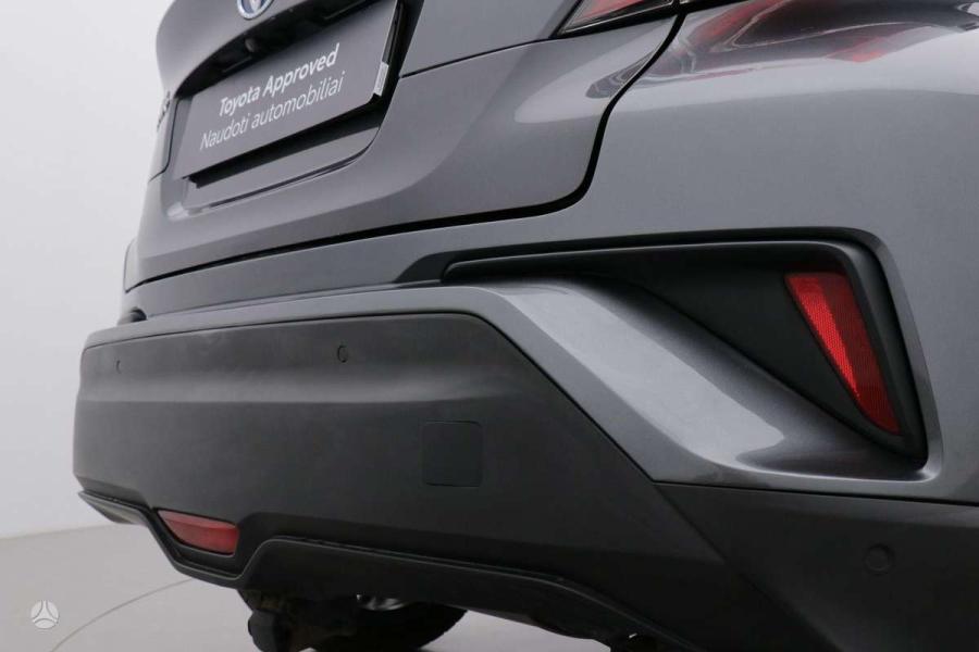 Серый Тойота C-HR 2017 в Вильнюс, объемом двигателя 1.80 л и пробегом 77 тыс. км за 20900 €, фото 22 на AUTOMOTO.COM.LV