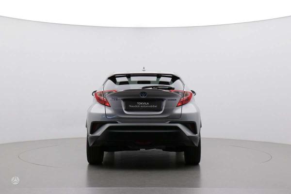 Серый Тойота C-HR 2017 в Вильнюс, объемом двигателя 1.80 л и пробегом 209 тыс. км за 17900 €, фото 6 на AUTOMOTO.COM.LV