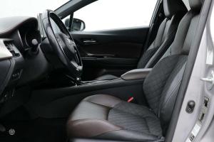 Pelēks Toyota C-HR 2017 Viļņa, ar dzinēja tilpumu 1.80 L un nobraukumu 209 tūkst. km par 17900 €, foto 13 vietnē AUTOMOTO.COM.LV