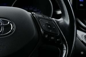 Pelēks Toyota C-HR 2017 Viļņa, ar dzinēja tilpumu 1.80 L un nobraukumu 209 tūkst. km par 17900 €, foto 32 vietnē AUTOMOTO.COM.LV