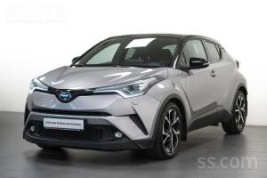 Grey Toyota C-HR 2017 in Riga, with an engine capacity of 1.80 L and mileage of 135 thousand km for 17500 €, photo  on AUTOMOTO.COM.LV