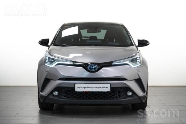 Тойота C-HR 2017 в Рига на AUTOMOTO.COM.LV Серый Тойота C-HR 2017 в Рига, объемом двигателя 1.80 л и пробегом 135 тыс. км за 17500 €, фото 8 на AUTOMOTO.COM.LV