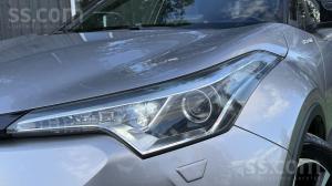 Серый Тойота C-HR 2017 в Рига, объемом двигателя 1.80 л и пробегом 111 тыс. км за 16950 €, фото 6 на AUTOMOTO.COM.LV