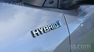 Серый Тойота C-HR 2017 в Рига, объемом двигателя 1.80 л и пробегом 111 тыс. км за 16950 €, фото 7 на AUTOMOTO.COM.LV