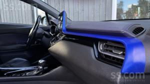 Серый Тойота C-HR 2017 в Рига, объемом двигателя 1.80 л и пробегом 111 тыс. км за 16950 €, фото 15 на AUTOMOTO.COM.LV