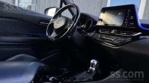 Серый Тойота C-HR 2017 в Рига, объемом двигателя 1.80 л и пробегом 111 тыс. км за 16950 €, фото 16 на AUTOMOTO.COM.LV