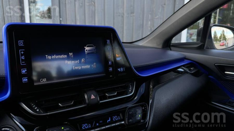 Серый Тойота C-HR 2017 в Рига, объемом двигателя 1.80 л и пробегом 111 тыс. км за 16950 €, фото 17 на AUTOMOTO.COM.LV