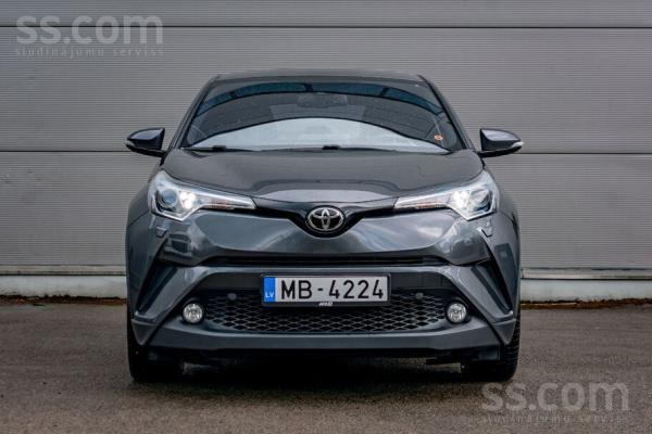 Серый Тойота C-HR 2018 в Рига, объемом двигателя 1.20 л и пробегом 0 тыс. км за 15952 €, фото 2 на AUTOMOTO.COM.LV