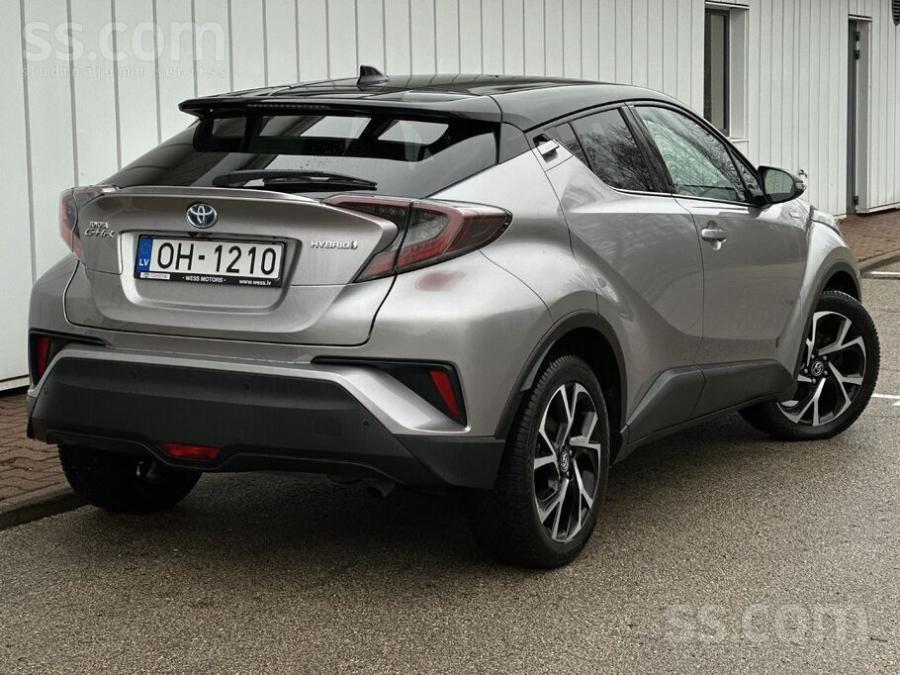 Серый Тойота C-HR 2018 в Рига, объемом двигателя 1.80 л и пробегом 85 тыс. км за 18500 €, фото 26 на AUTOMOTO.COM.LV