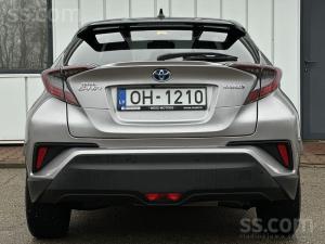Серый Тойота C-HR 2018 в Рига, объемом двигателя 1.80 л и пробегом 85 тыс. км за 18500 €, фото 28 на AUTOMOTO.COM.LV