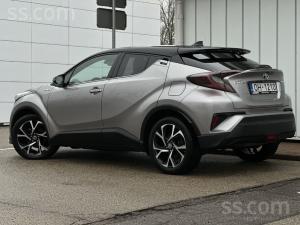 Серый Тойота C-HR 2018 в Рига, объемом двигателя 1.80 л и пробегом 85 тыс. км за 18500 €, фото 30 на AUTOMOTO.COM.LV