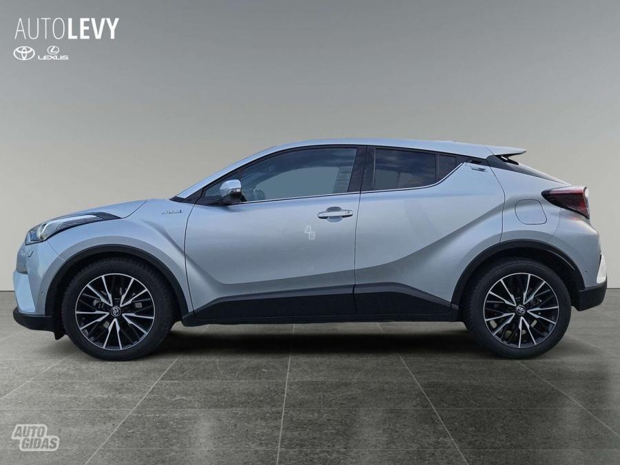 Серый Тойота C-HR 2018 в Каунас, объемом двигателя 1.80 л и пробегом 64 тыс. км за 21872 €, фото 3 на AUTOMOTO.COM.LV