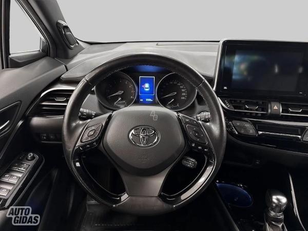 Grey Toyota C-HR 2018 in Kaunas, with an engine capacity of 0.00 L and mileage of 77 thousand km for 21848 €, photo 10 on AUTOMOTO.COM.LV