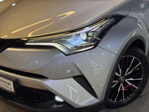 Pelēks Toyota C-HR 2018 Viļņa, ar dzinēja tilpumu 1.80 L un nobraukumu 166 tūkst. km par 15950 €, foto 3 vietnē AUTOMOTO.COM.LV