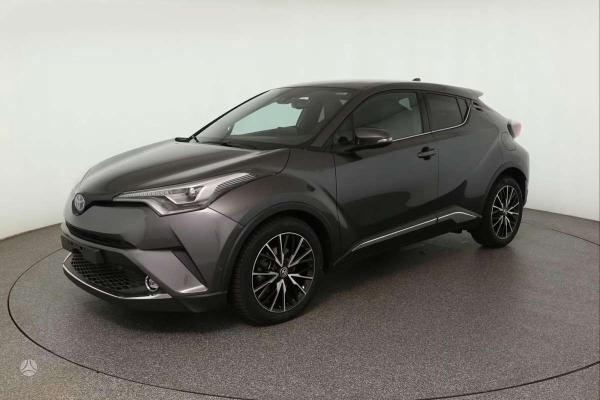 Серый Тойота C-HR 2018 в Рига, объемом двигателя 1.20 л и пробегом 86 тыс. км за 15700 €, фото 1 на AUTOMOTO.COM.LV