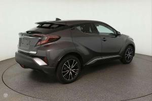 Pelēks Toyota C-HR 2018 Rīga, ar dzinēja tilpumu 1.20 L un nobraukumu 86 tūkst. km par 15700 €, foto 3 vietnē AUTOMOTO.COM.LV
